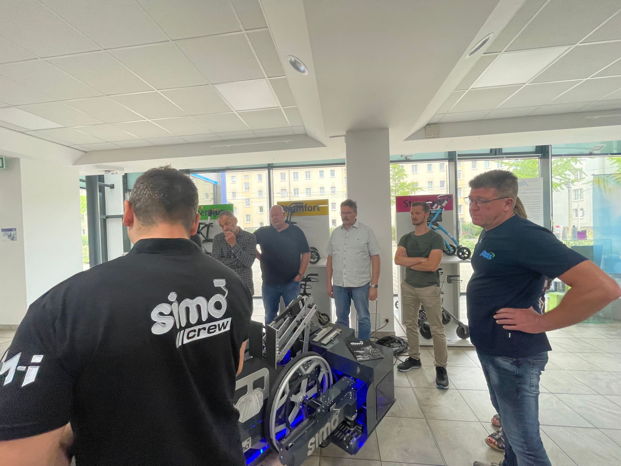 Sanitätshaus Alippi in Zwickau - SIMO Europe GmbH - SIMO Rollstuhl ...